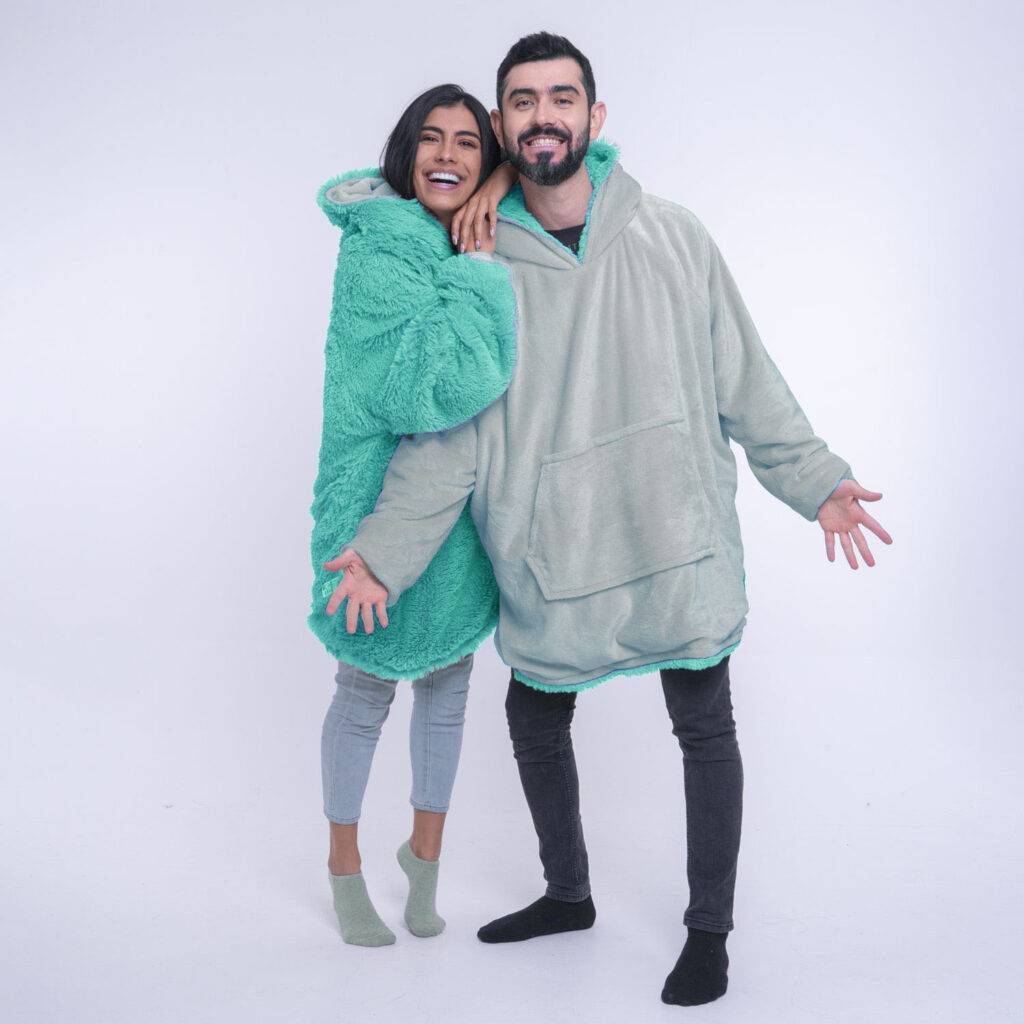 Saco oversize Saco gigante gris claro con aguamarina - Yeti Colombia ...